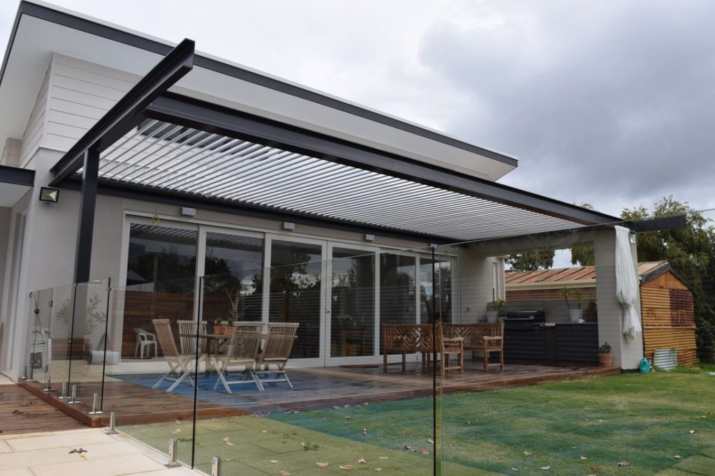 Outdoor Opening Roof Design & Build Services | Bespoke Outdoor